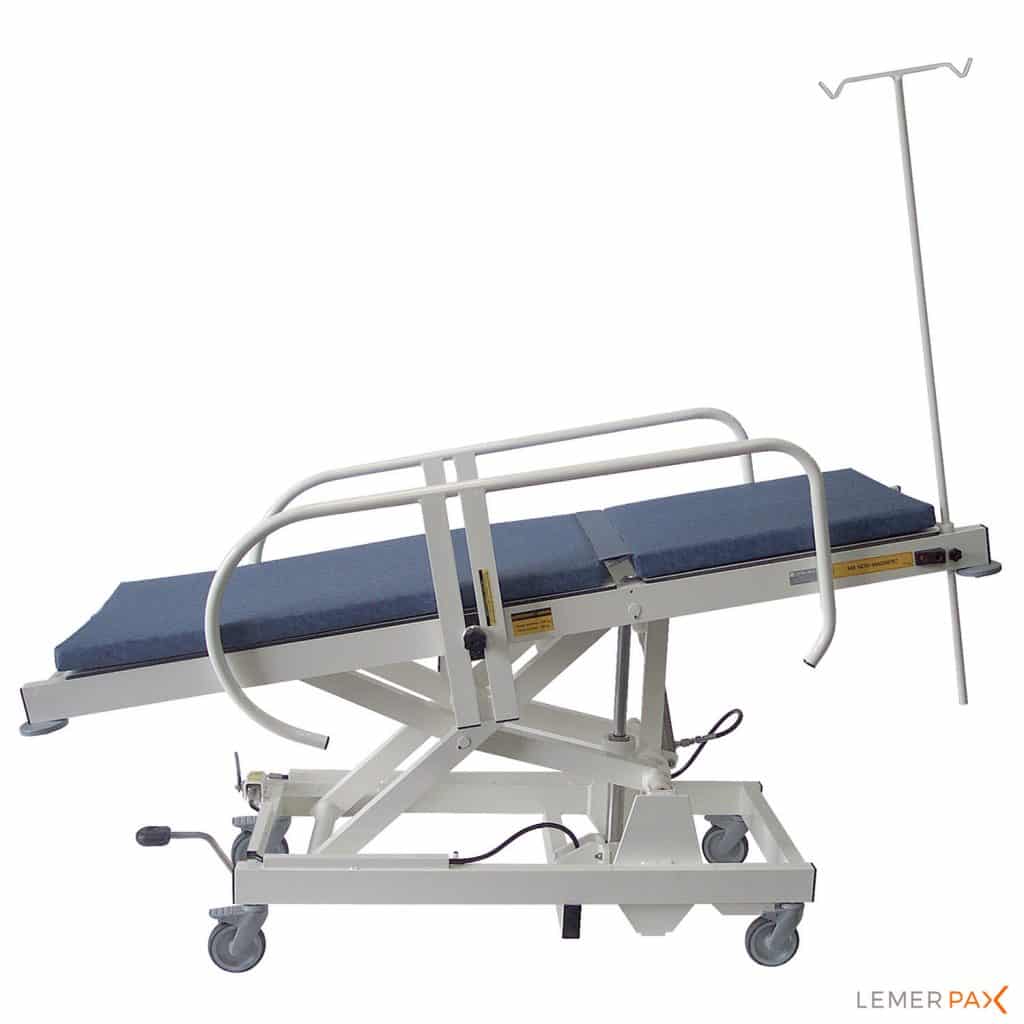 Proclive/declive hydraulic adjustable height trolley