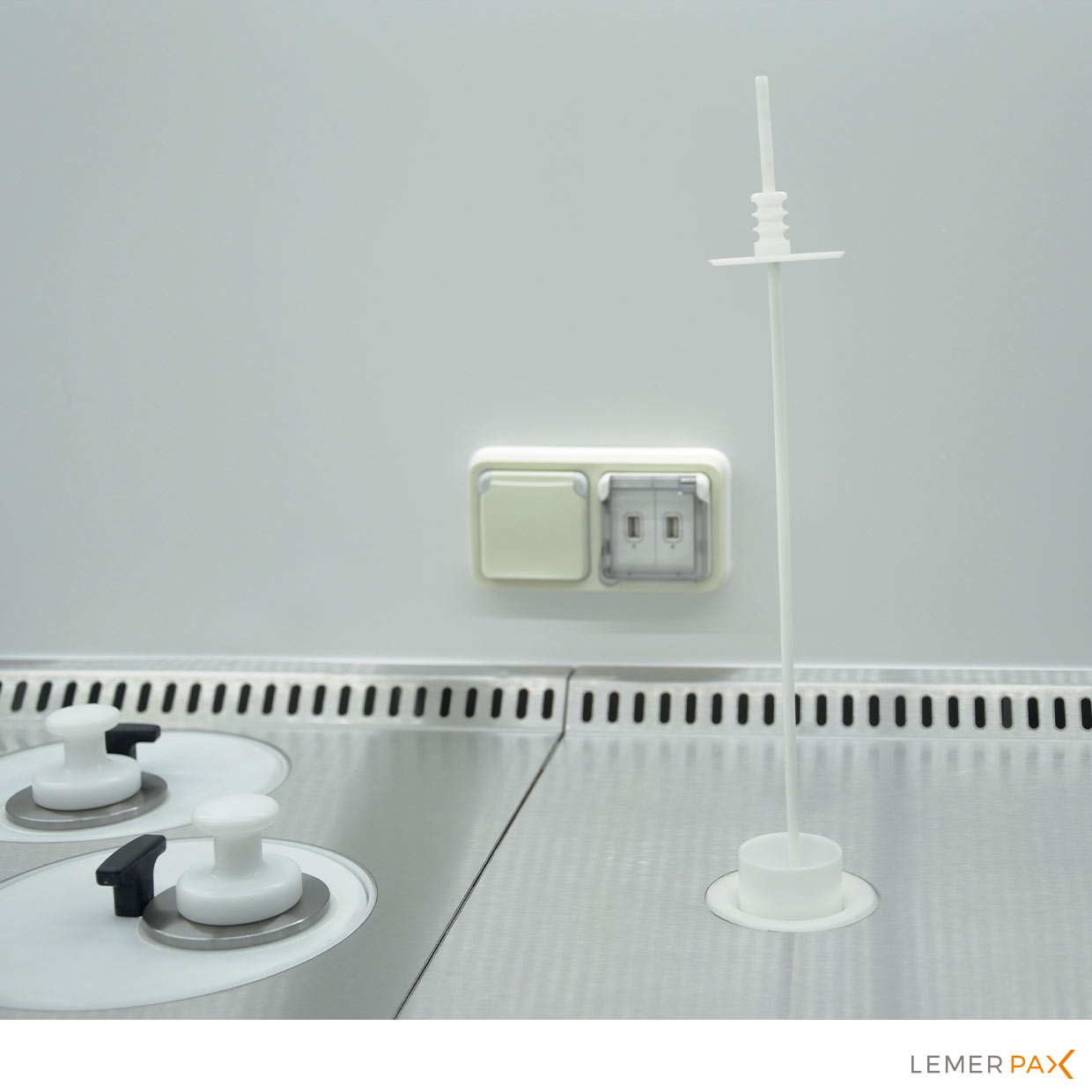 Easypharma 4R - manual preparation shielded hot cell