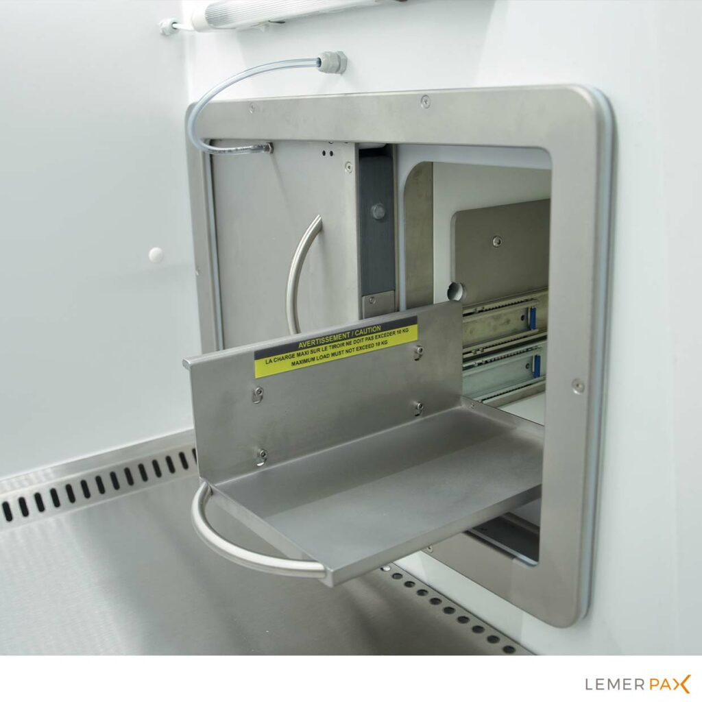 Easypharma 4R - manual preparation shielded hot cell