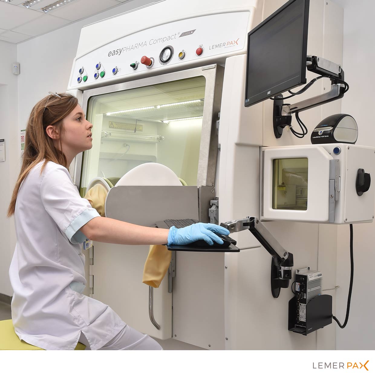 Dose calibrator for measurement of all energies - Lemer Pax