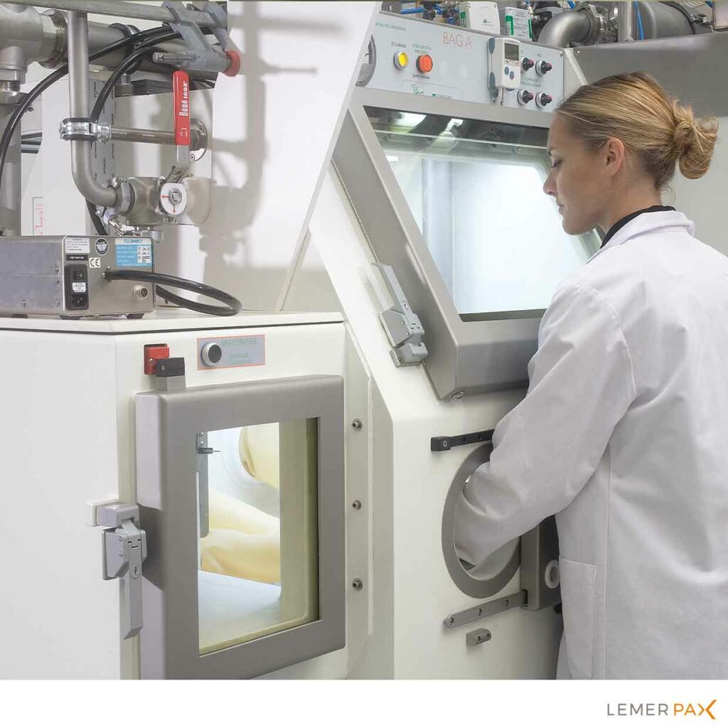 Hot cells & glove boxes - Designer and manufacturer