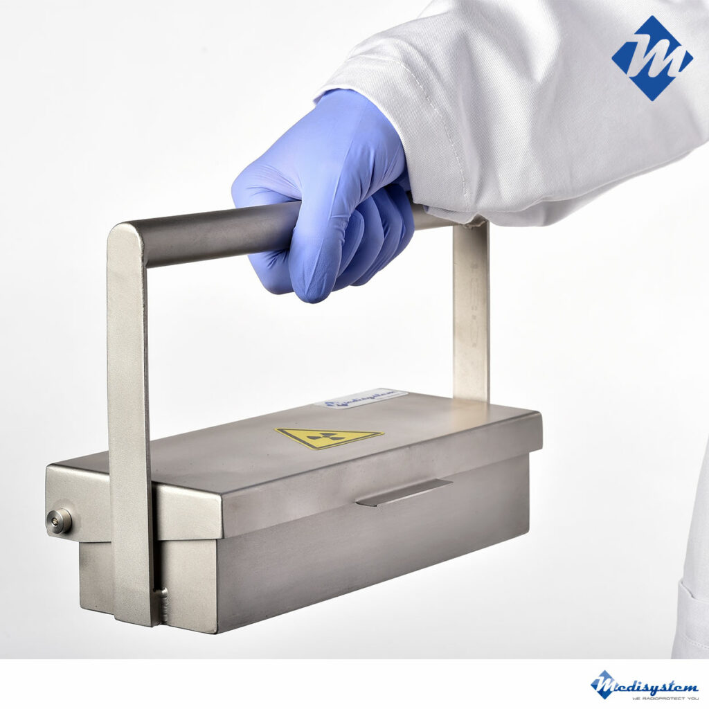 Medi carrier - carrier for syringes for radiopharceutical substances