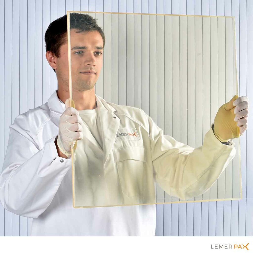 Novashield® Glass - Radiation protective lead-free organic glass
