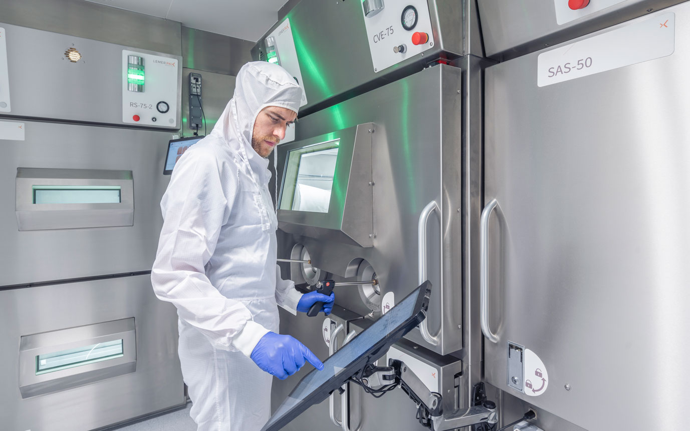 Immersion in the new radiopharmacy of the GIP Cyceron